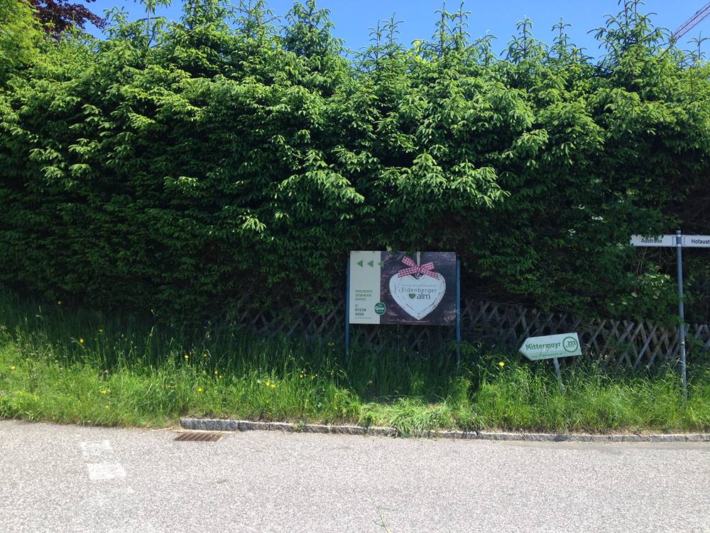 Wegweiser | Atzmüller Werbeschilder - LED- und Außenwerbung in Eidenberg