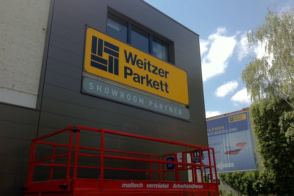 Ausleger | Atzmüller Werbeschilder - LED- und Außenwerbung in Eidenberg