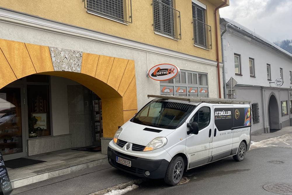 Wandschilder | Atzmüller Werbeschilder - LED- und Außenwerbung in Eidenberg